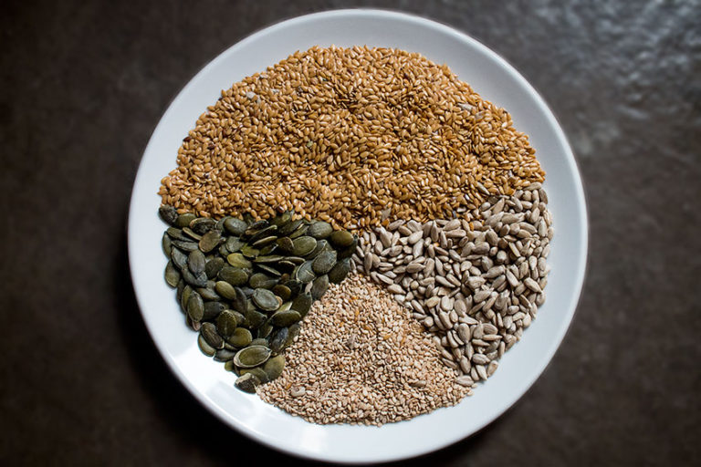 Nourishing Breakfast Porridge With Berries & Seeds - The Healthy Tart